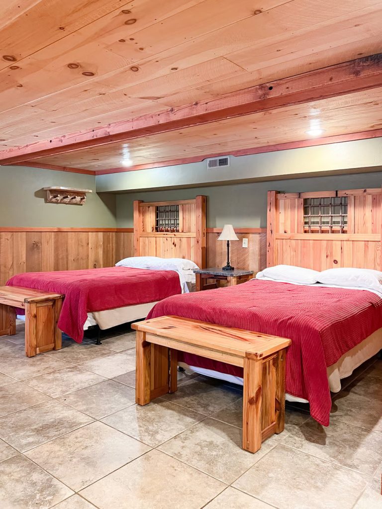 Dormitory – Club 51